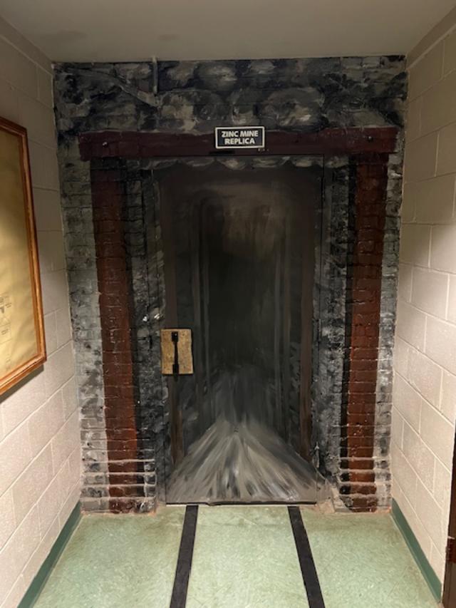 Franklin Mineral Museum 32 Evans Street Franklin, NJ 07416 – Visiting a ...
