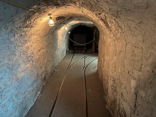 Franklin Mineral Museum 32 Evans Street Franklin, NJ 07416 – Visiting a ...