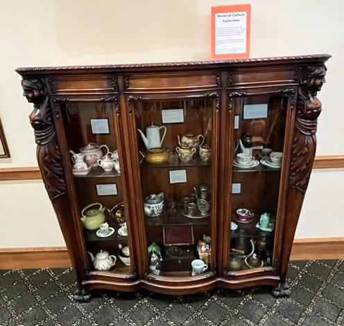 The Donald & Barbara Tober Exhibit Room/Conrad N. Hilton Library-The ...