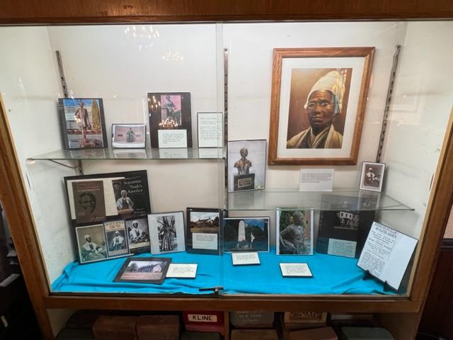 Klyne Esopus Museum 764 Route 9 West Ulster Park, NY 12487 – Visiting a ...