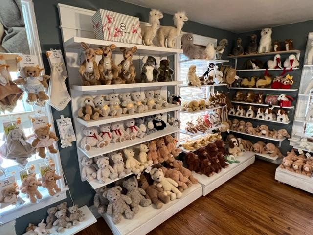 Den of Marbletown-The Teddy Bear Museum – Visiting a Museum: The Unique ...